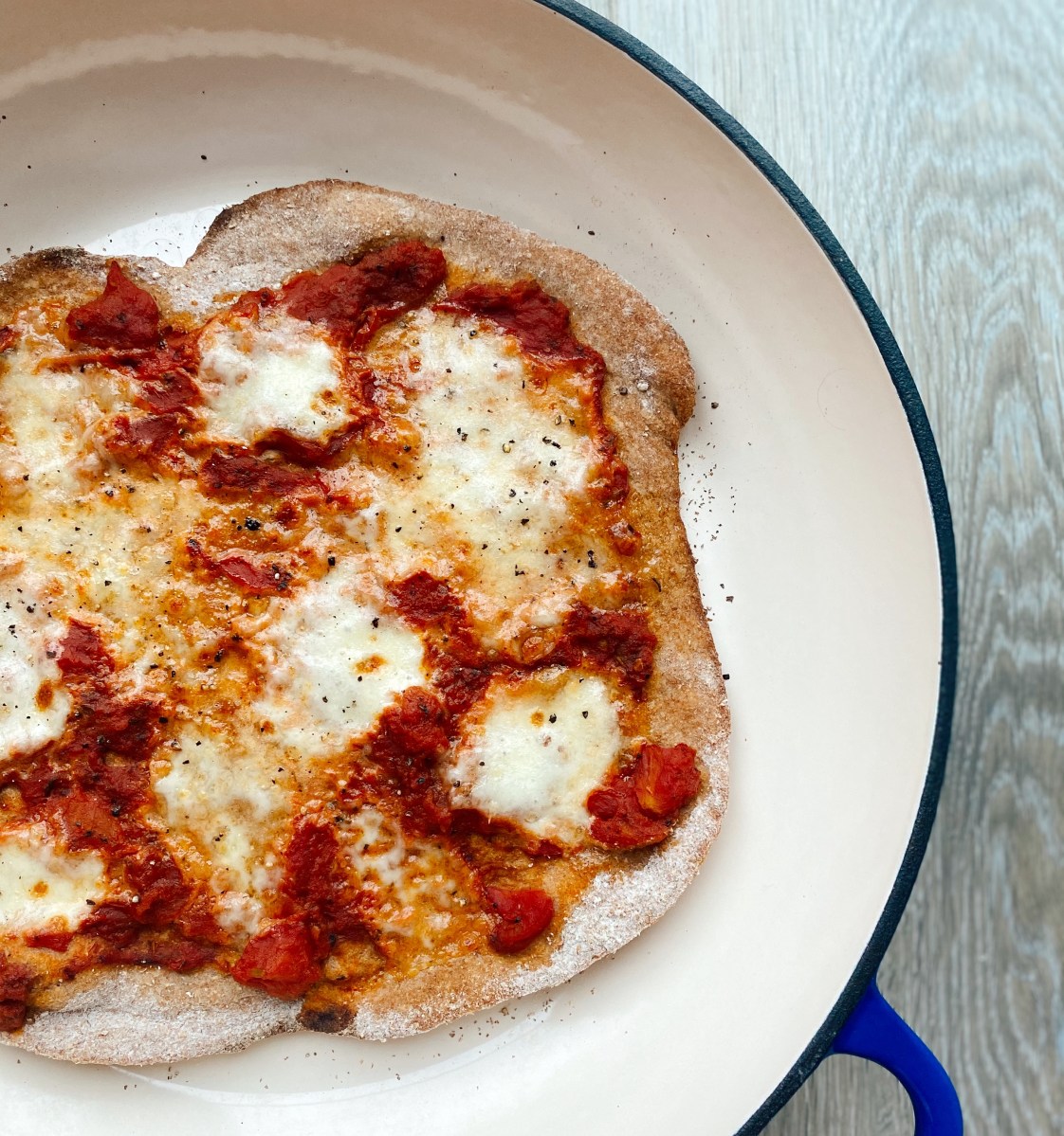 Frying Pan Pizza – Oh My Nosh